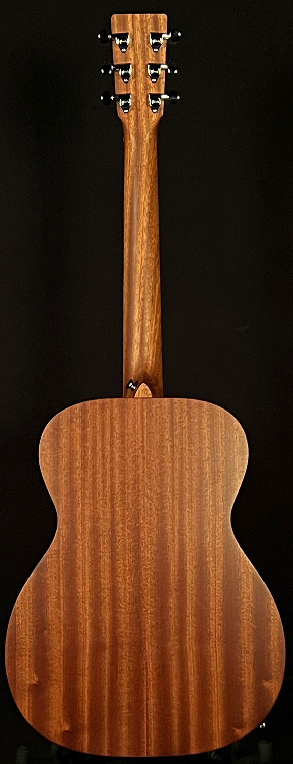 000 Jr-10 | Martin Guitars | Wildwood Guitars